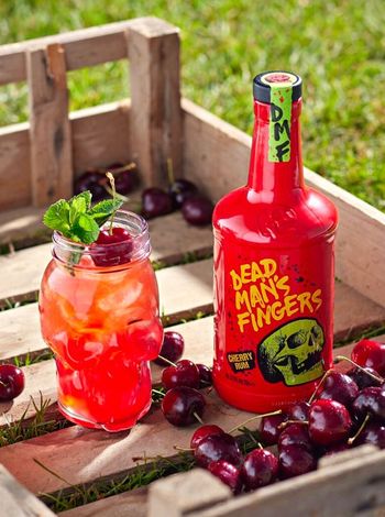 Dead Man’s Fingers (DMF) Cherry купити ром 0.7л | OKwine